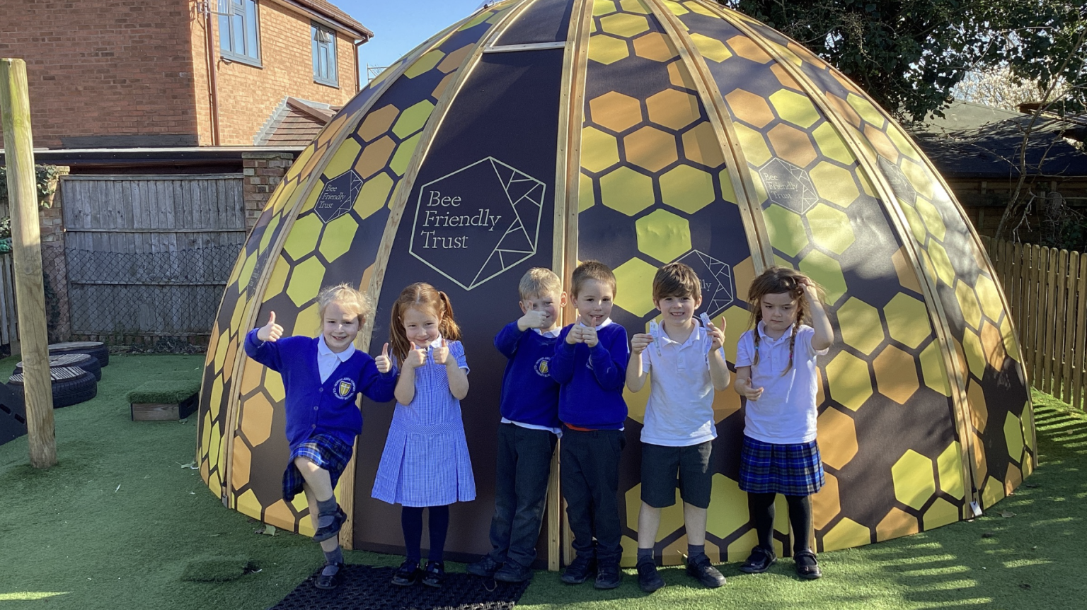 Bee Friendly Trust – Creating habitats for honey bees and pollinators ...